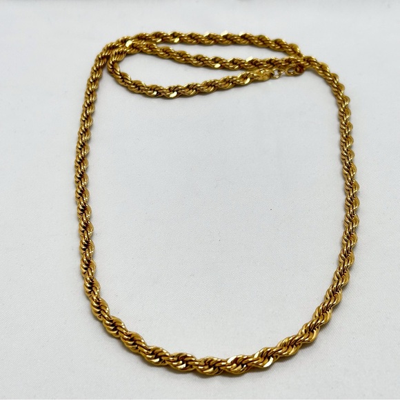 Trifari | Jewelry | Trifari Vintage Gold Rope Chain Necklace | Poshmark
